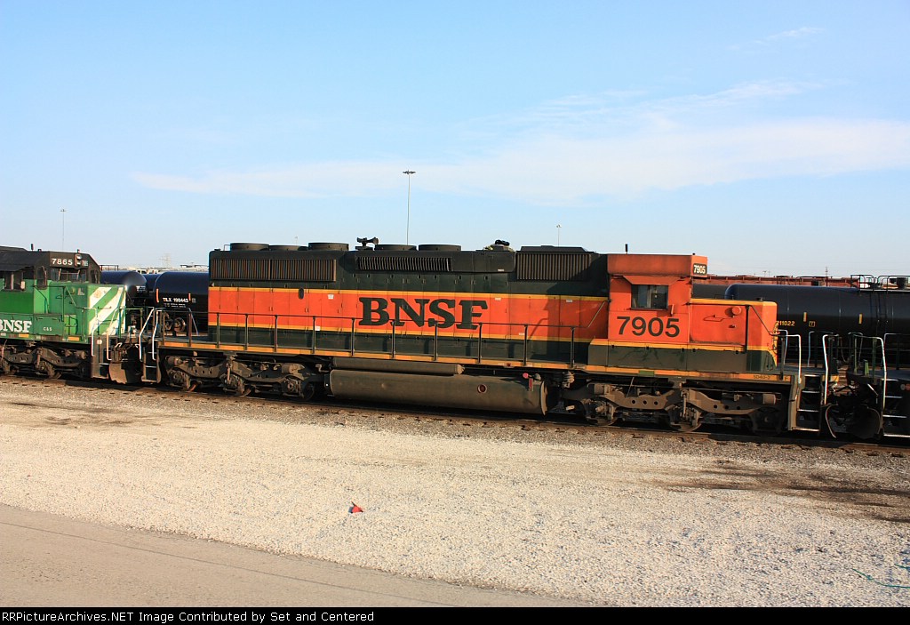 BNSF power "in-limbo" at BRC Clearing.